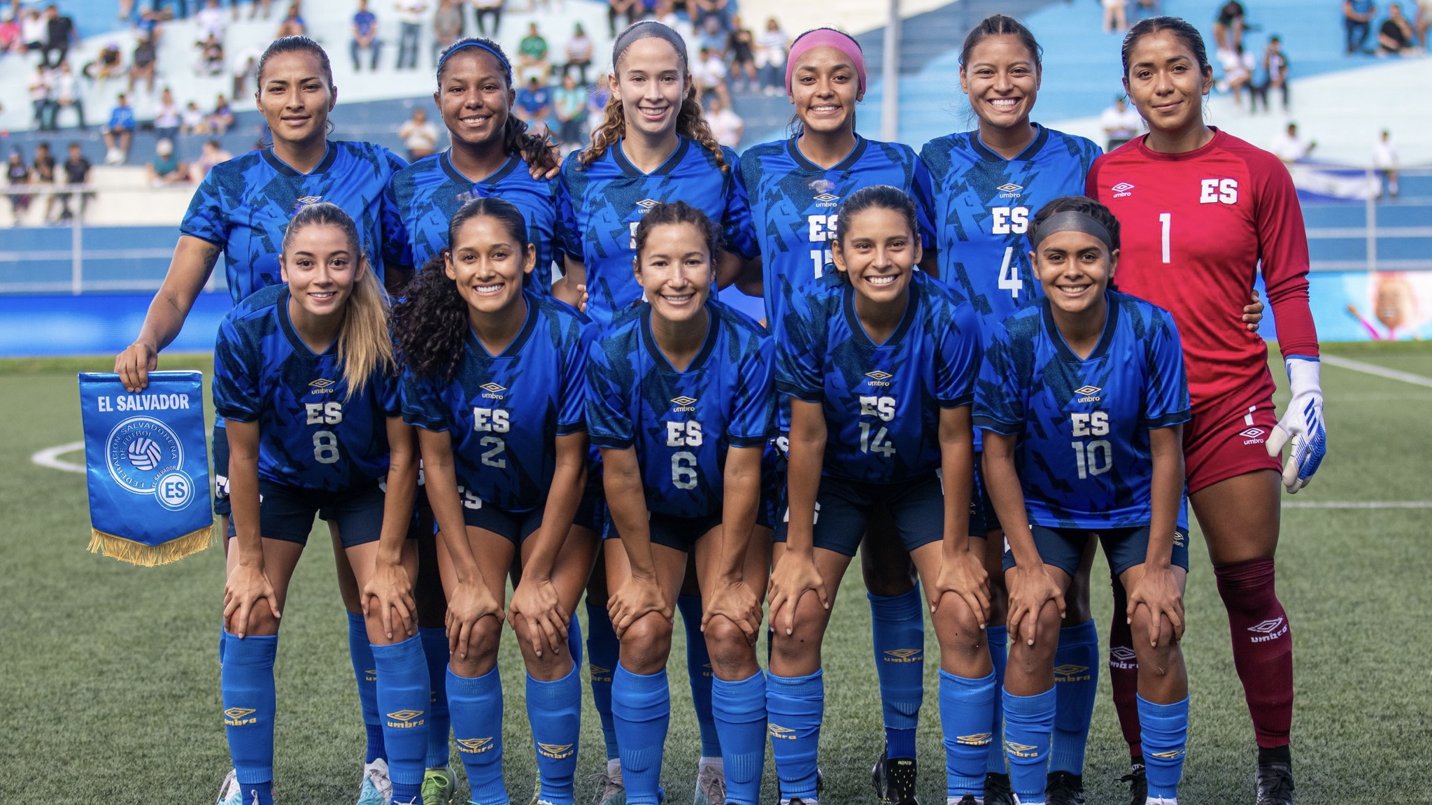 ¡MEDALLA DE BRONCE PARA LA SELECTA FEMENINA! - El Salvador Futbol